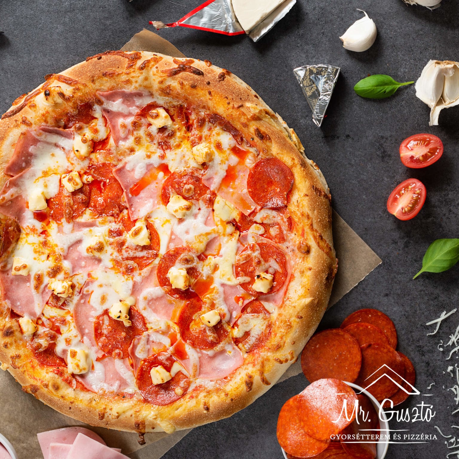 45 cm-es Családi Pizzák - Mr. Gusztó Gyorsétterem és Pizzéria