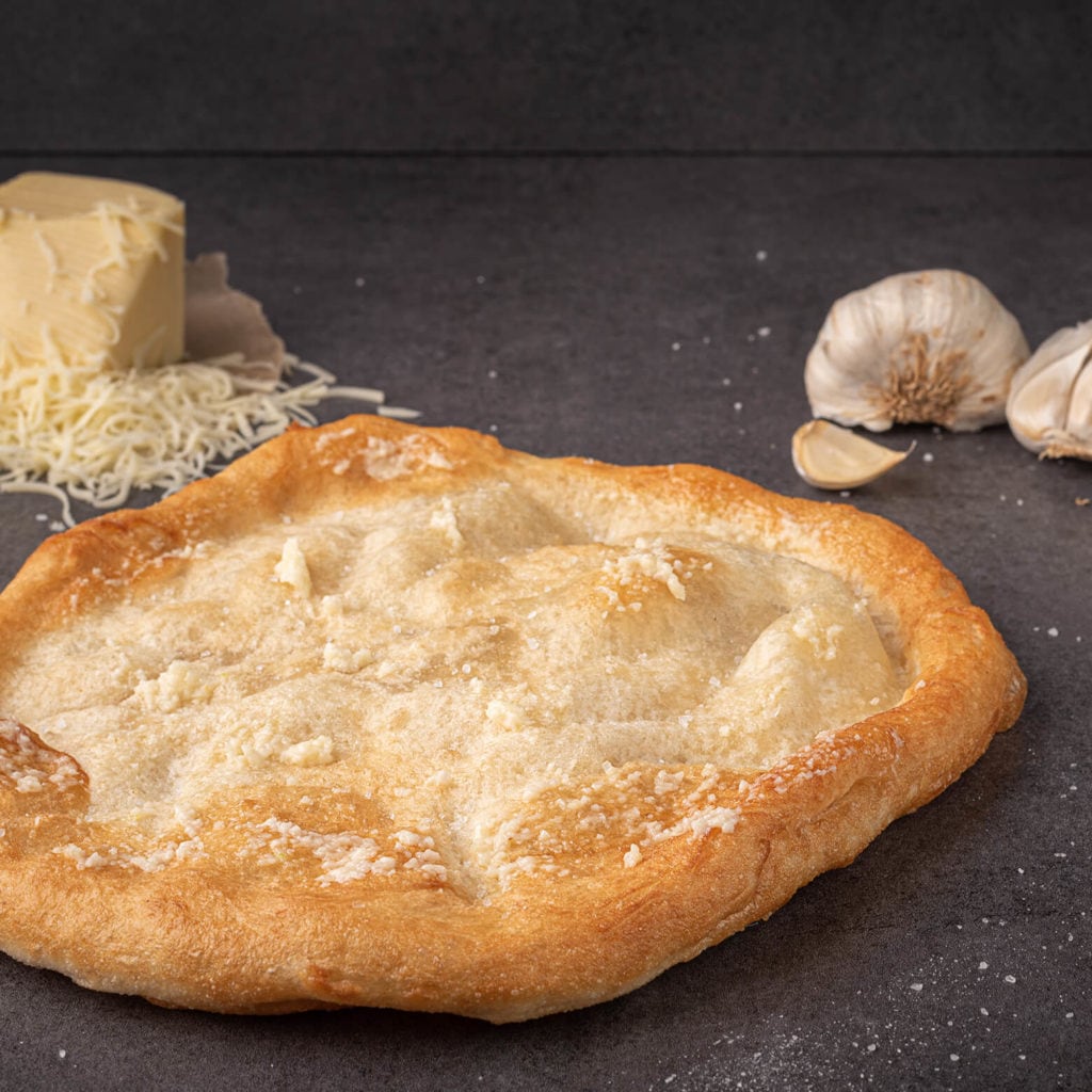 Lángos - Mr. Gusztó Gyorsétterem és Pizzéria